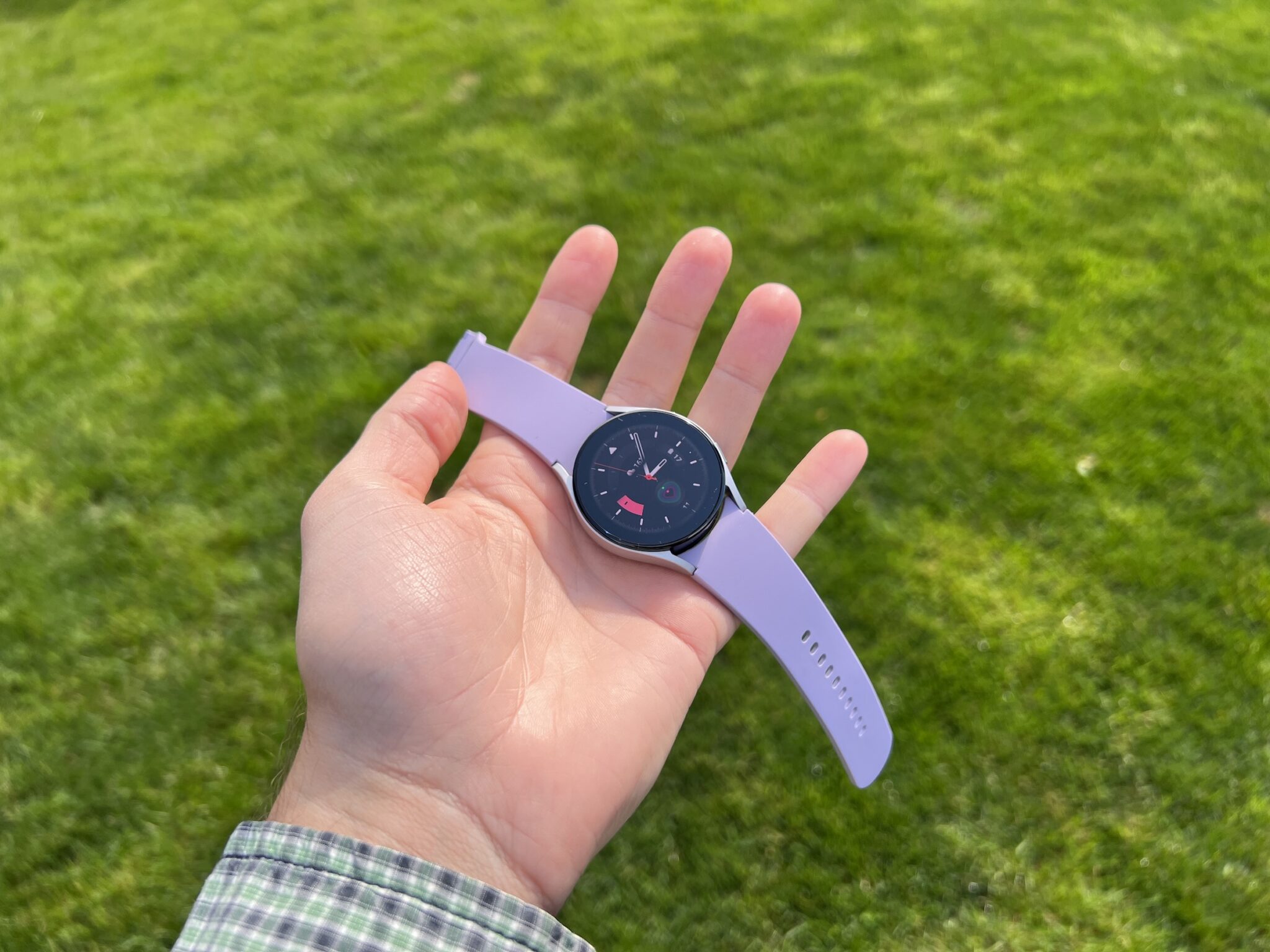 They support Galaxy Watch5 wireless charging? – Samsung Magazine