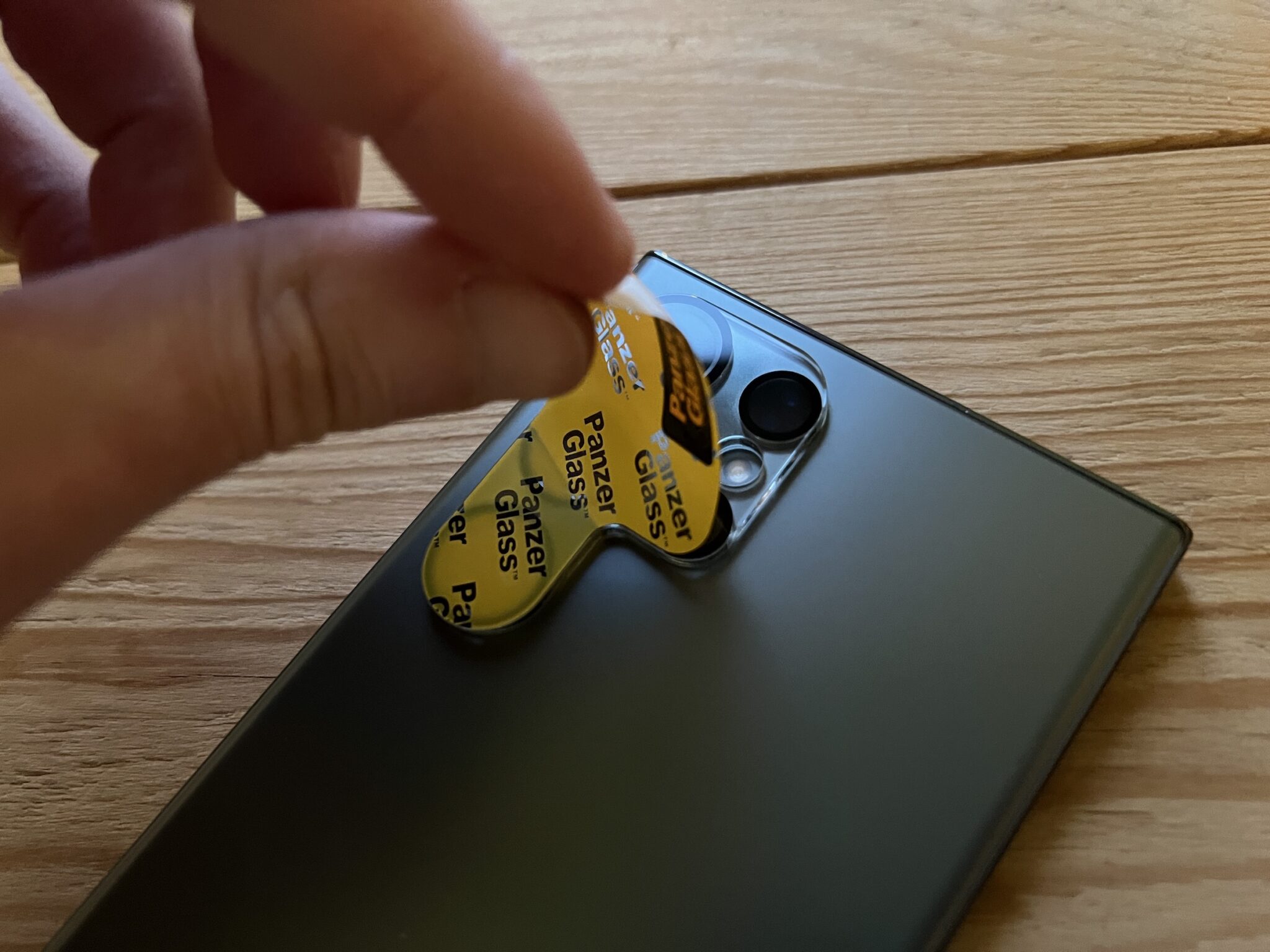 Beware of non-certified pro camera lens protectors Galaxy S23, they can ...