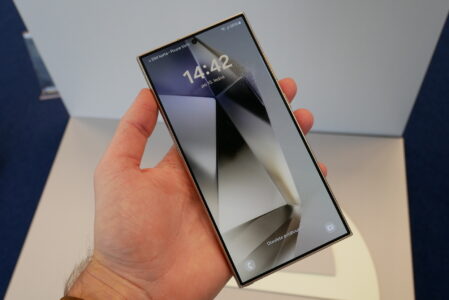 Это будет выглядеть примерно так Galaxy S25 Ultra? Если так, мы не ...