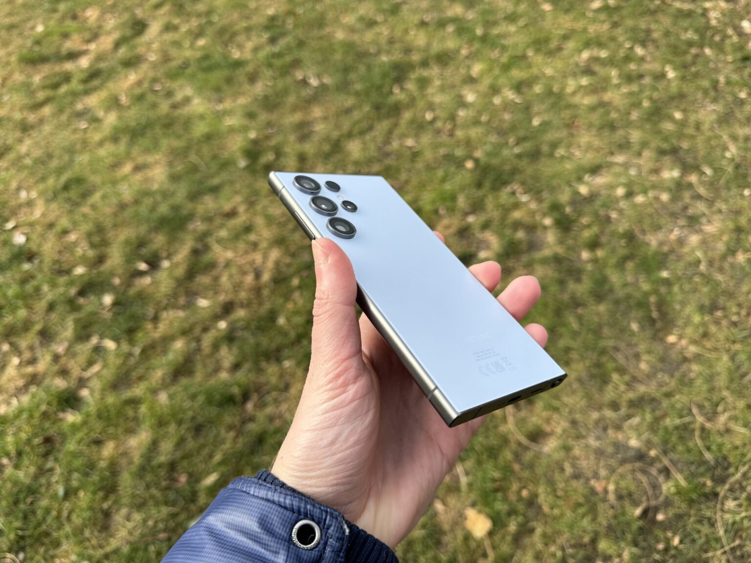 Galaxy S24 Ultra It has a hidden microphone that you probably don't ...