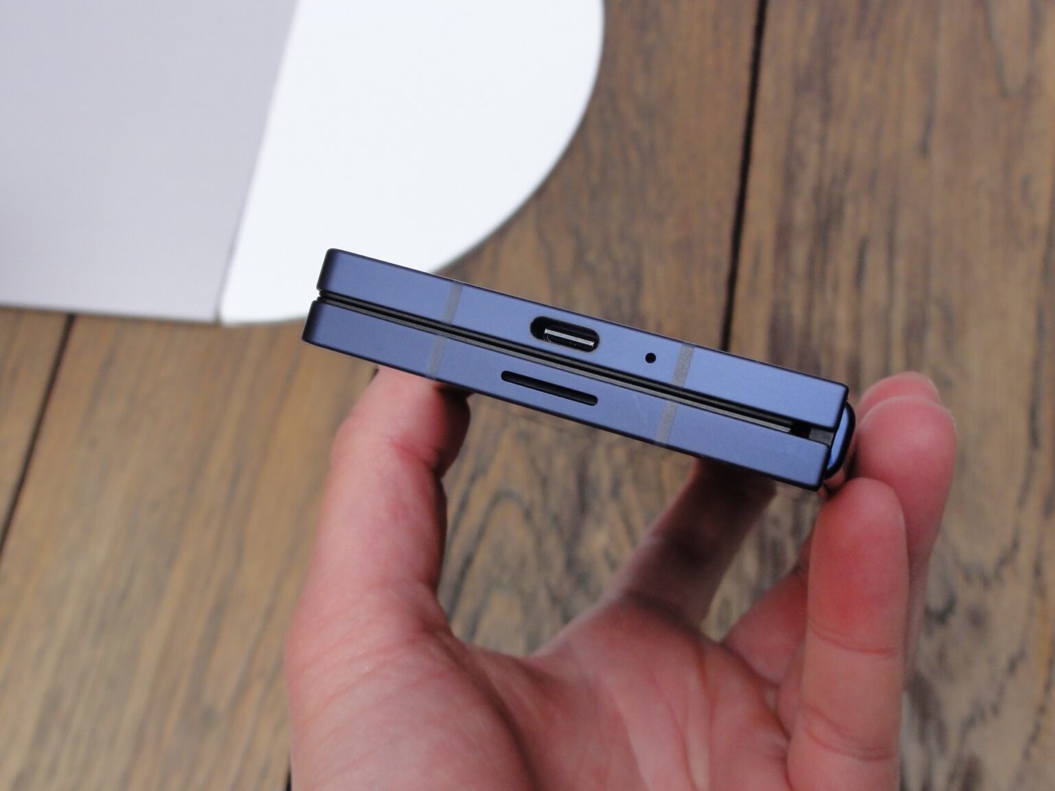 完整比较： Galaxy Z Fold6 与 Z Fold5 - Samsung Magazine