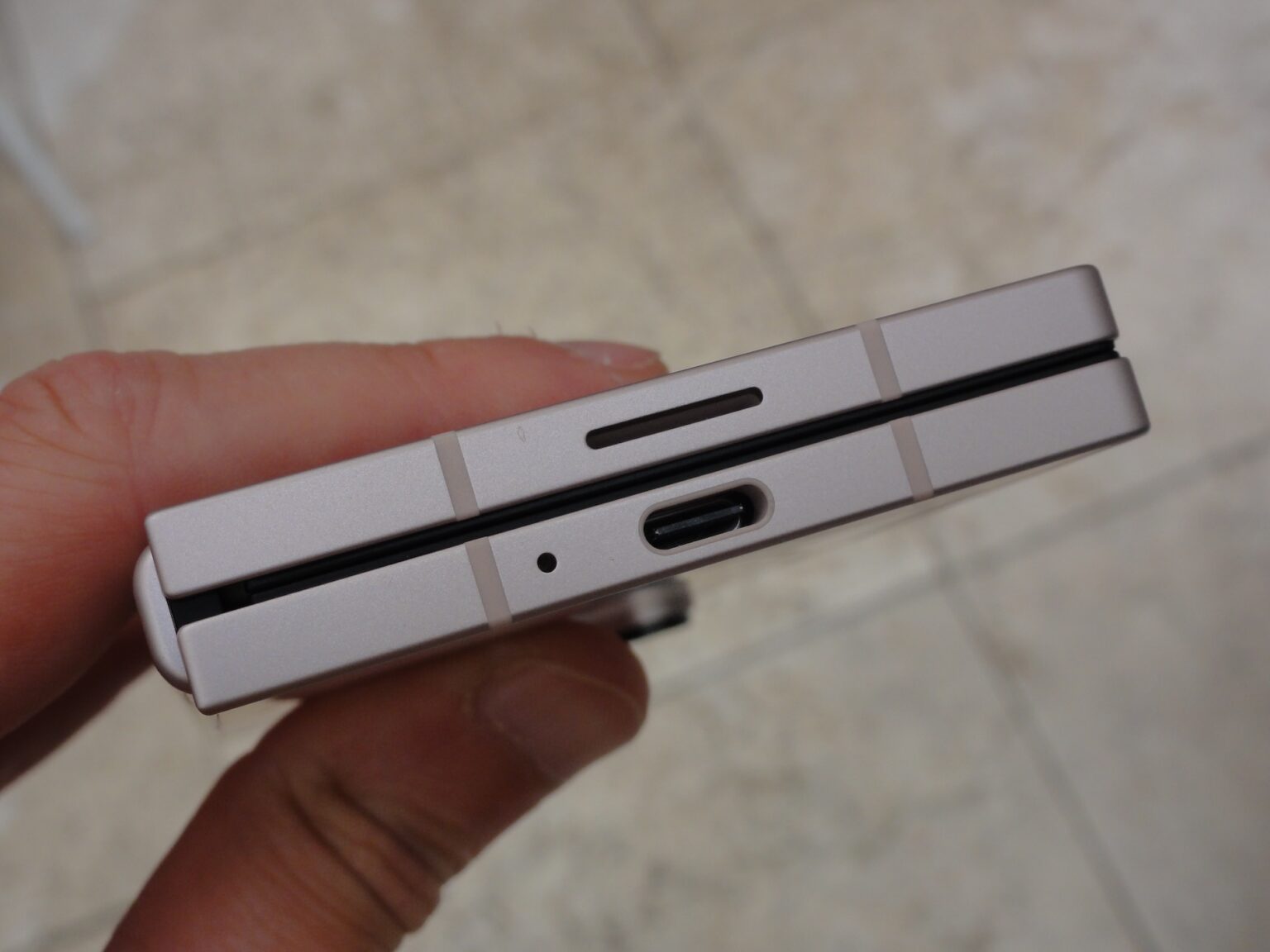 完整比较： Galaxy Z Fold6 与 Z Fold5 - Samsung Magazine