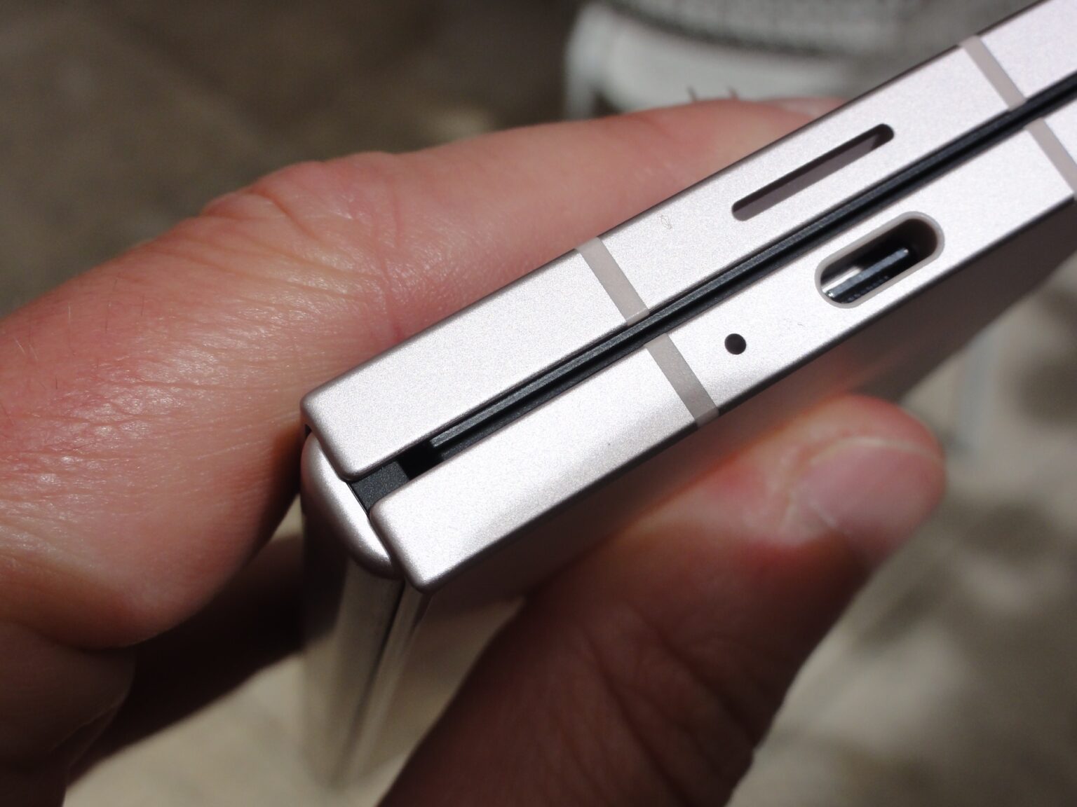 完整比较： Galaxy Z Fold6 与 Z Fold5 - Samsung Magazine