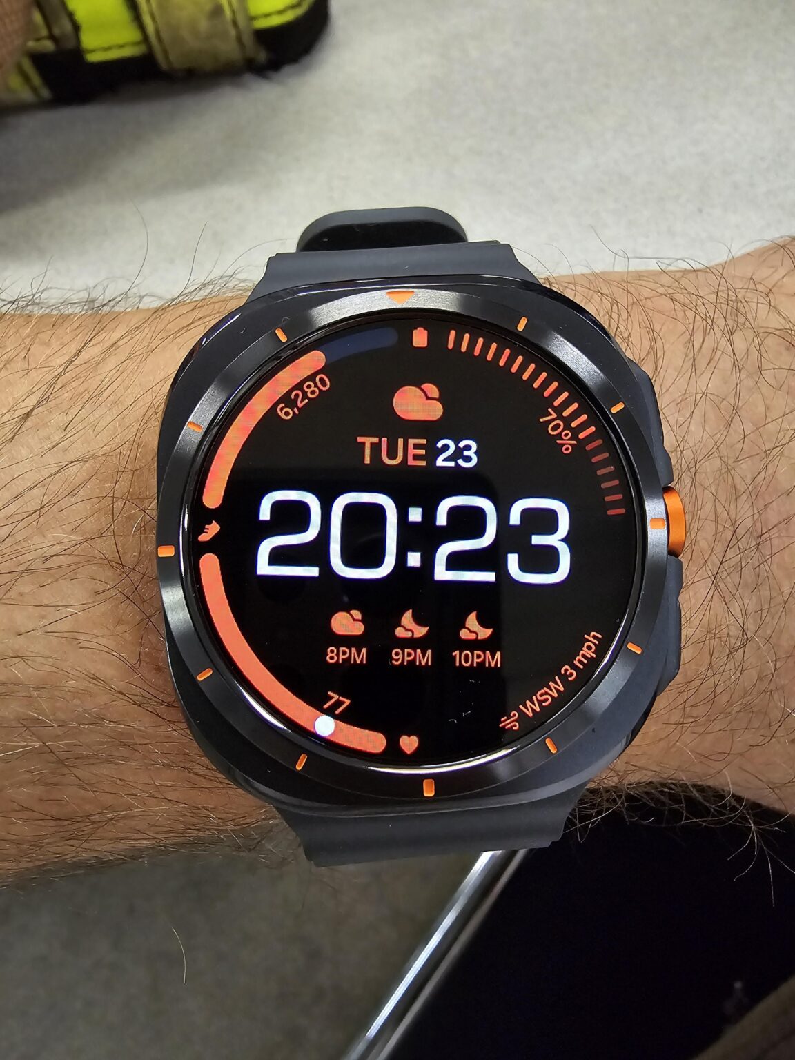 他们有你的新 Galaxy Watch Ultra 还有这个奇怪的问题？ – Samsung Magazine