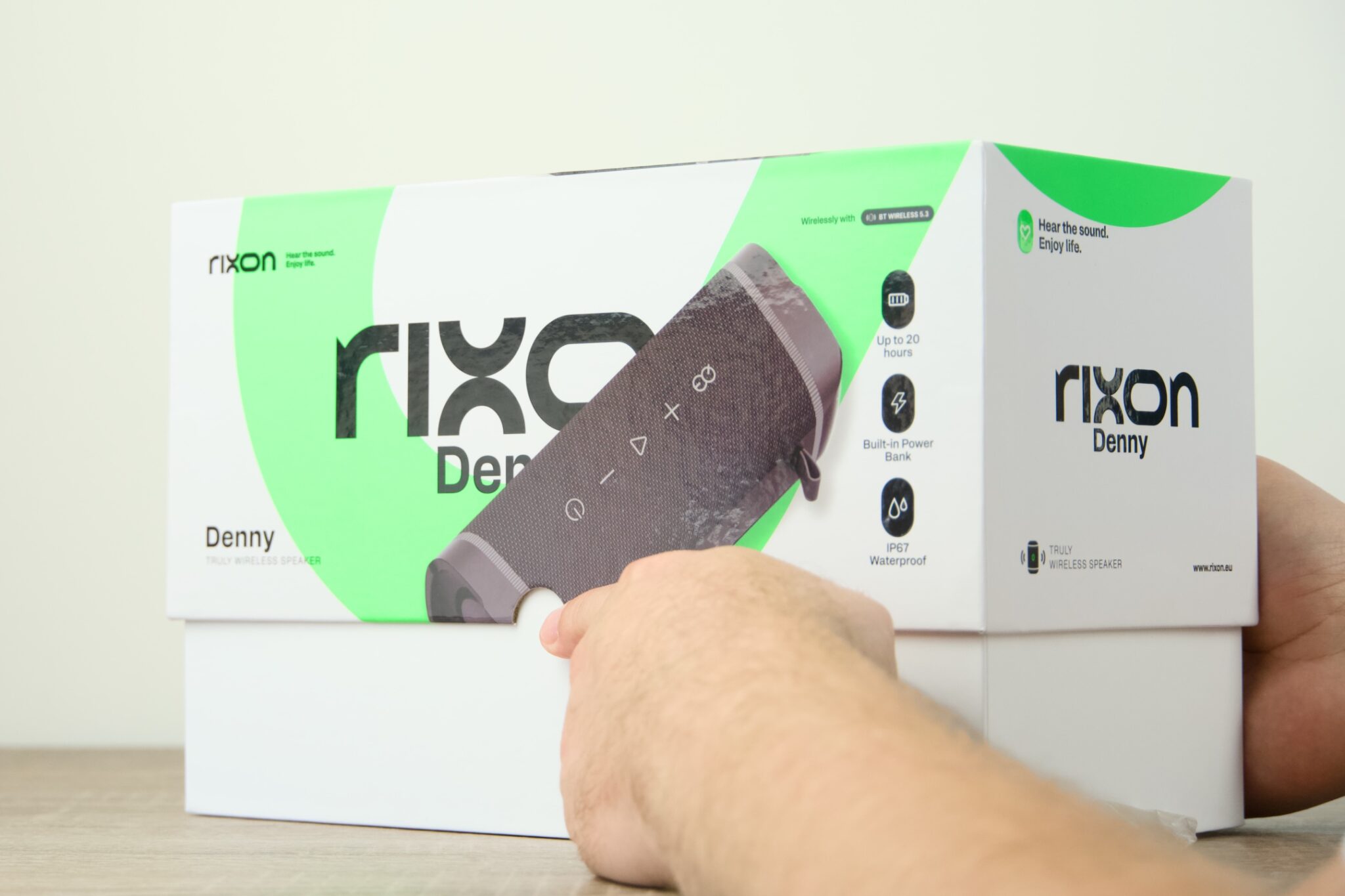 Ulasan: Rixon Denny mudah alih kaya bunyi Bluetooth pembesar suara ...