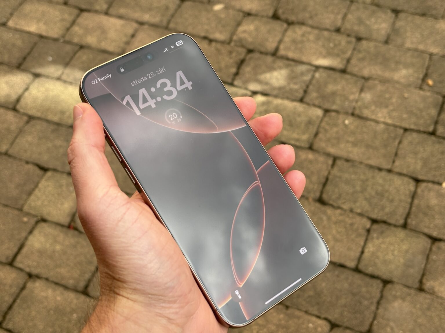 Comparison of protective glass: Gorilla Glass, Dragontrail Glass ...