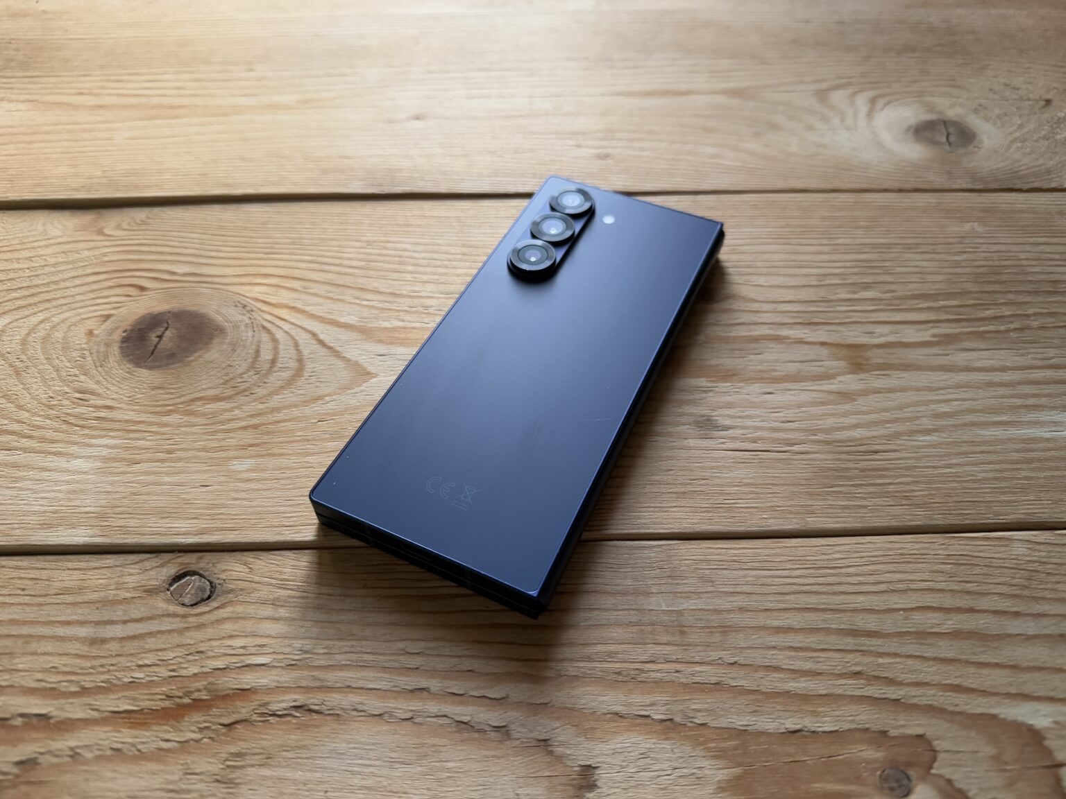 Recenze Galaxy Z Fold6: Stačí to i letos? – Samsung Magazine