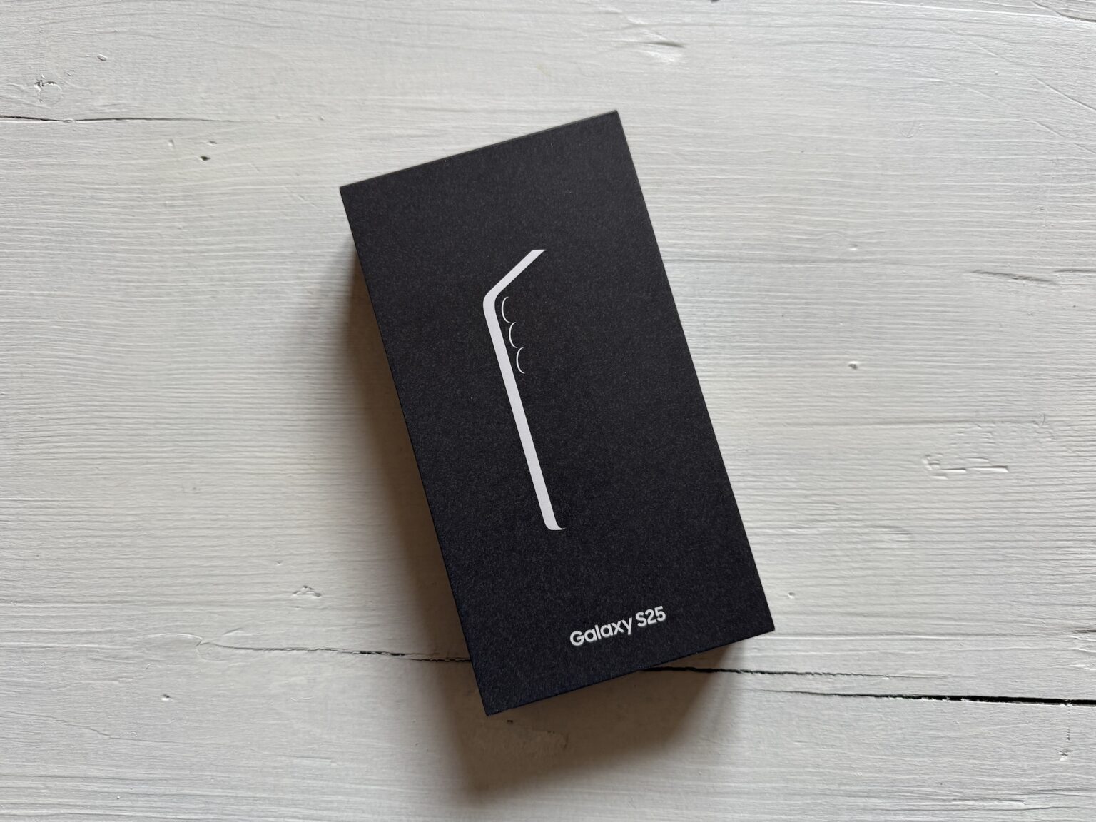 Check out ours Galaxy S25 Unboxing. We also have a unique Samsung cover ...