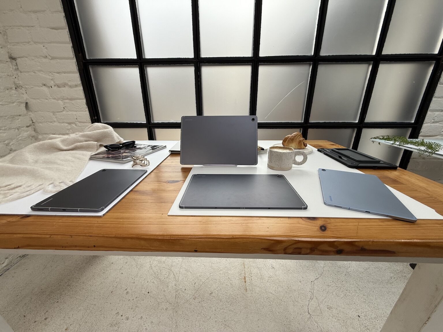 Full comparison: Galaxy Tab S10 FE+ vs. Galaxy Tab S9 FE+ - Samsung ...