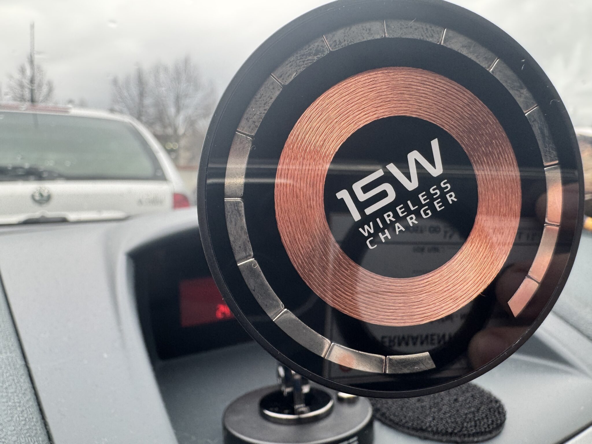 PROMATE Magnus-Qi 車載充電ホルダーレビュー – Samsung Magazine