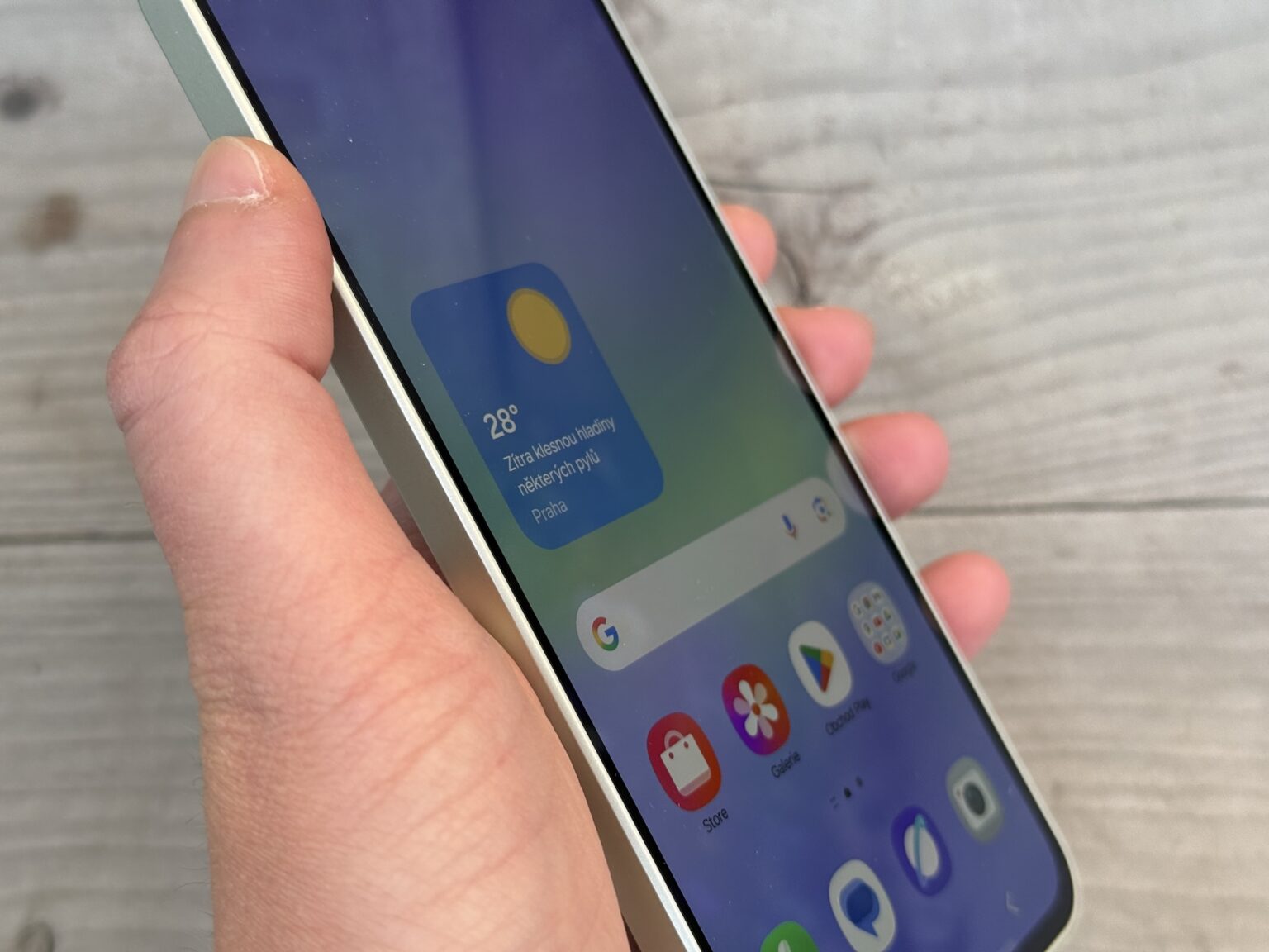 Samsung Galaxy A36 avis : Excellent rapport qualité/prix, mais il reste ...