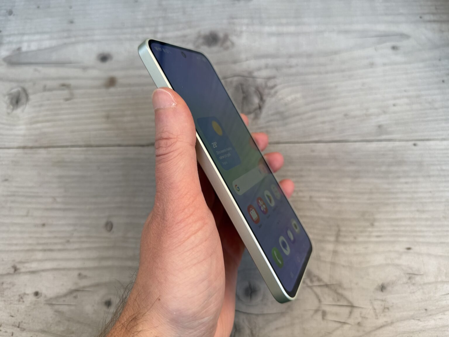 Srovnání Galaxy A37 En de A36: is het de moeite waard om bij het oudere ...