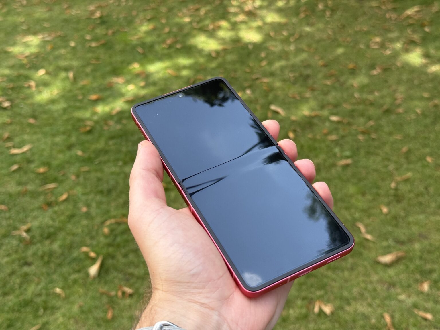 Galaxy Z Flip7は耐久性が Z Fold7. 少なくともサムスンはそう主張している。 Samsung Magazine