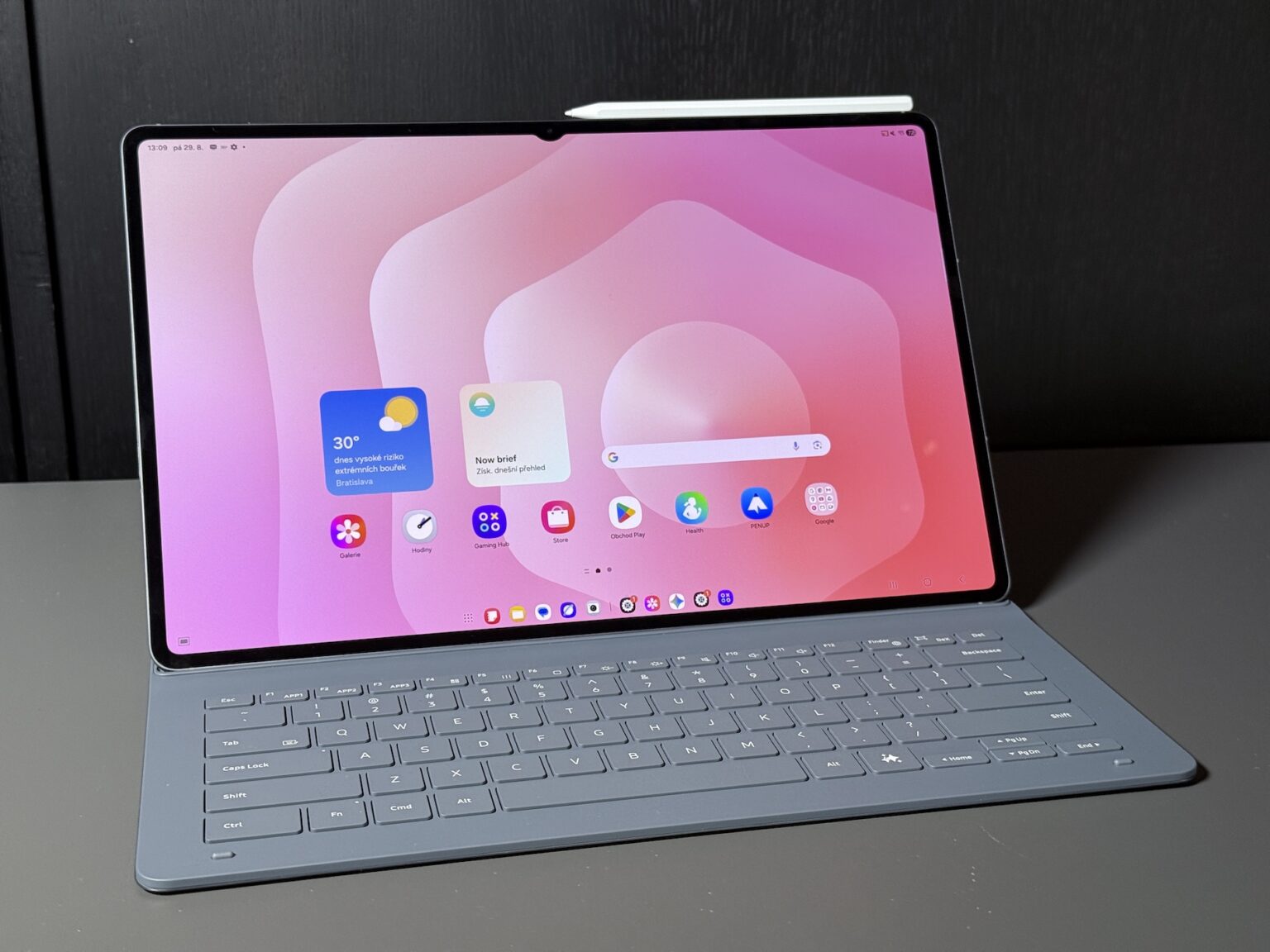 Galaxy Tab S11 和 Tab S11 Ultra 第一印象：对笔记本电脑的明显攻击—— Samsung Magazine