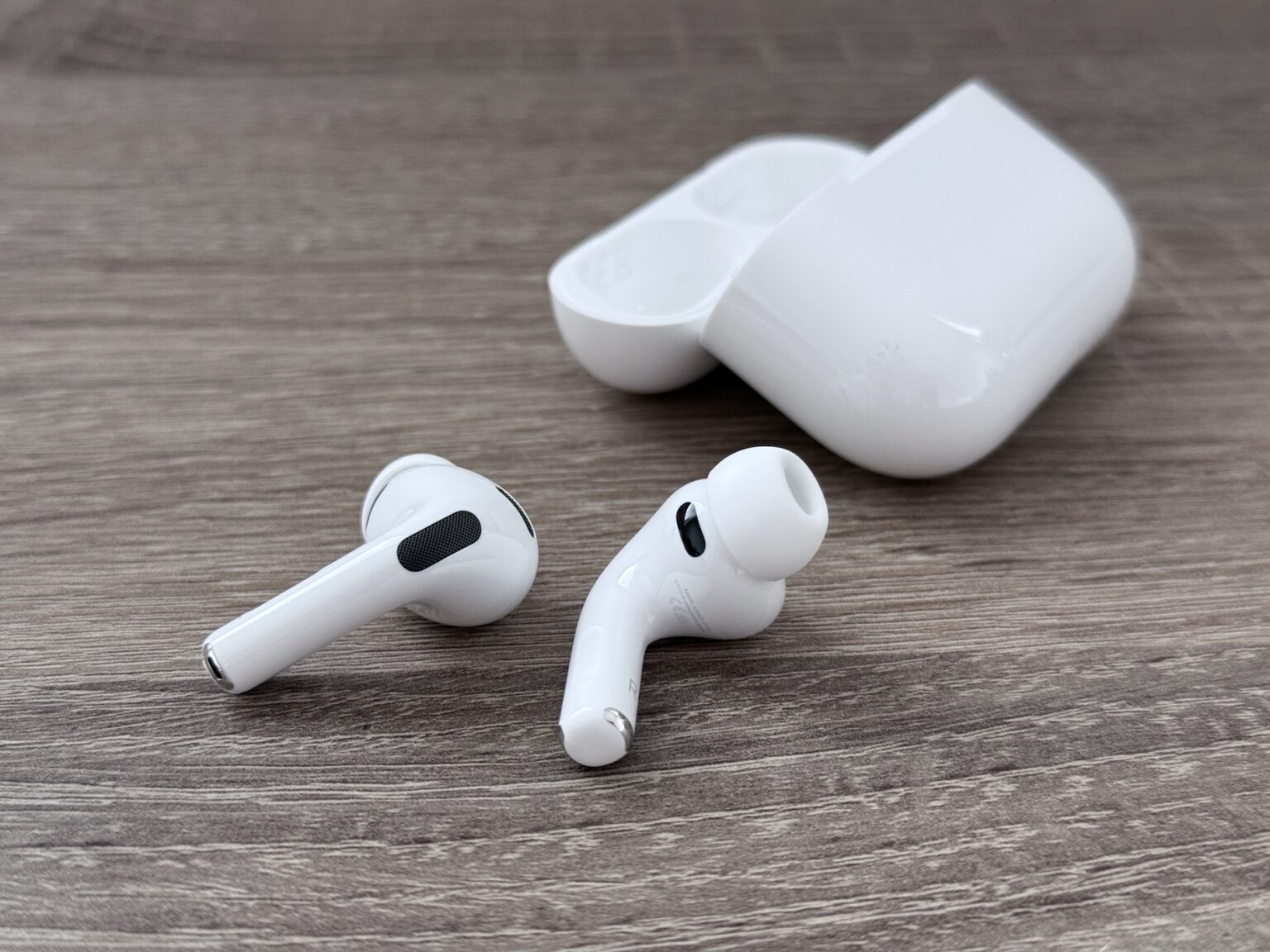 אנדרואיד מאפשרת לך כעת לפתוח את כל התכונות Apple Airהערה: הטריק הזה ...