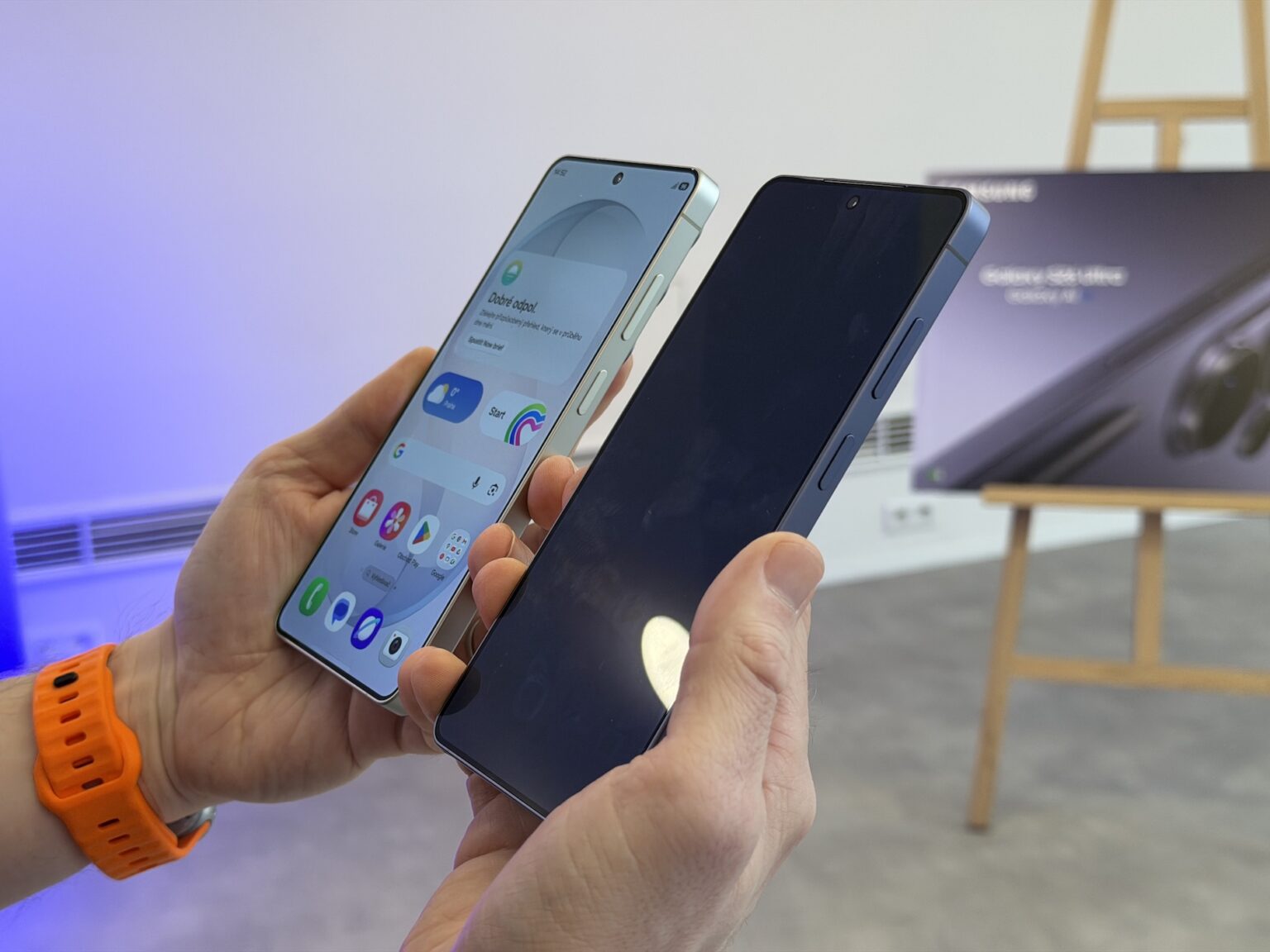 See the Privacy Display in action: Galaxy S26 Ultra hides the content ...