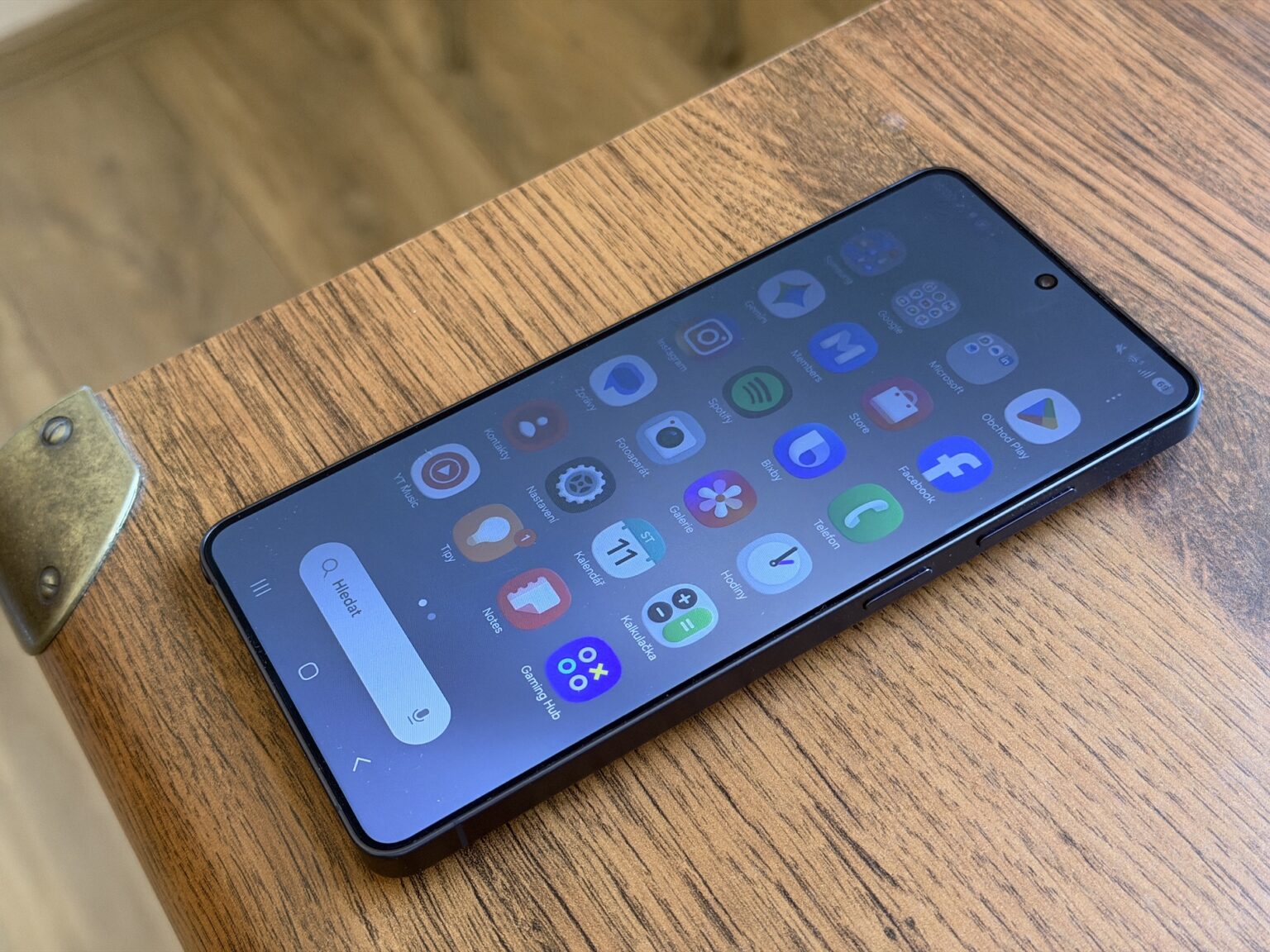 Nepoužívejte Privacy Display špatně. Tento trik u Galaxy S26 Ultra ...